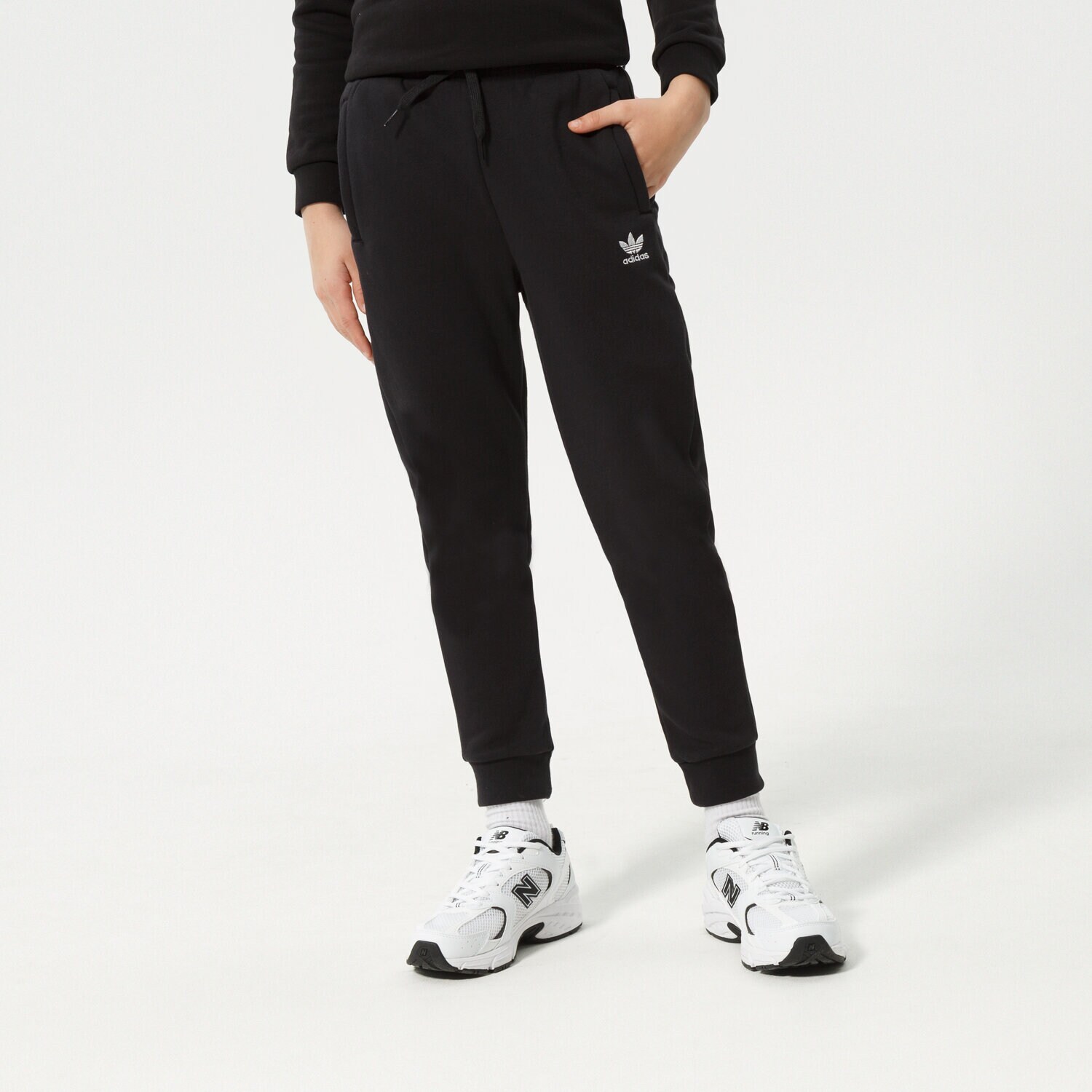 ADIDAS SPODNIE PANTS BOY H32406 CZARNY | Dziecięce Spodnie w Sizeer