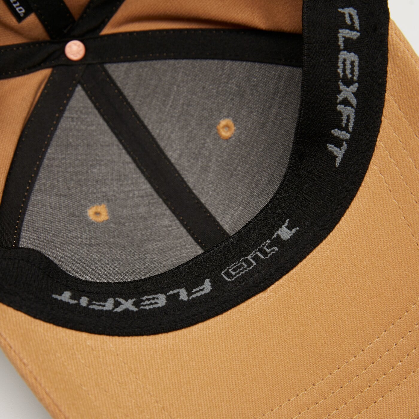 LEVI'S CZAPKA HOUSEMARK FLEXFIT CAP D7723-0004 | kolor musztardowy ...