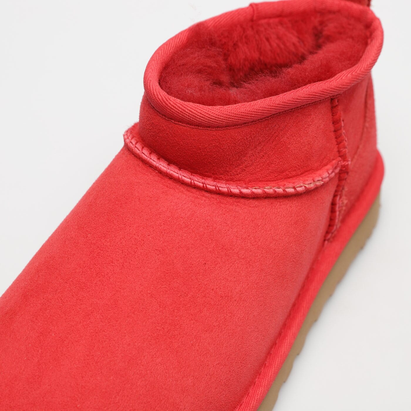 UGG CLASSIC ULTRA MINI 1116109-RIBBON RED | kolor czerwony | Damskie ...