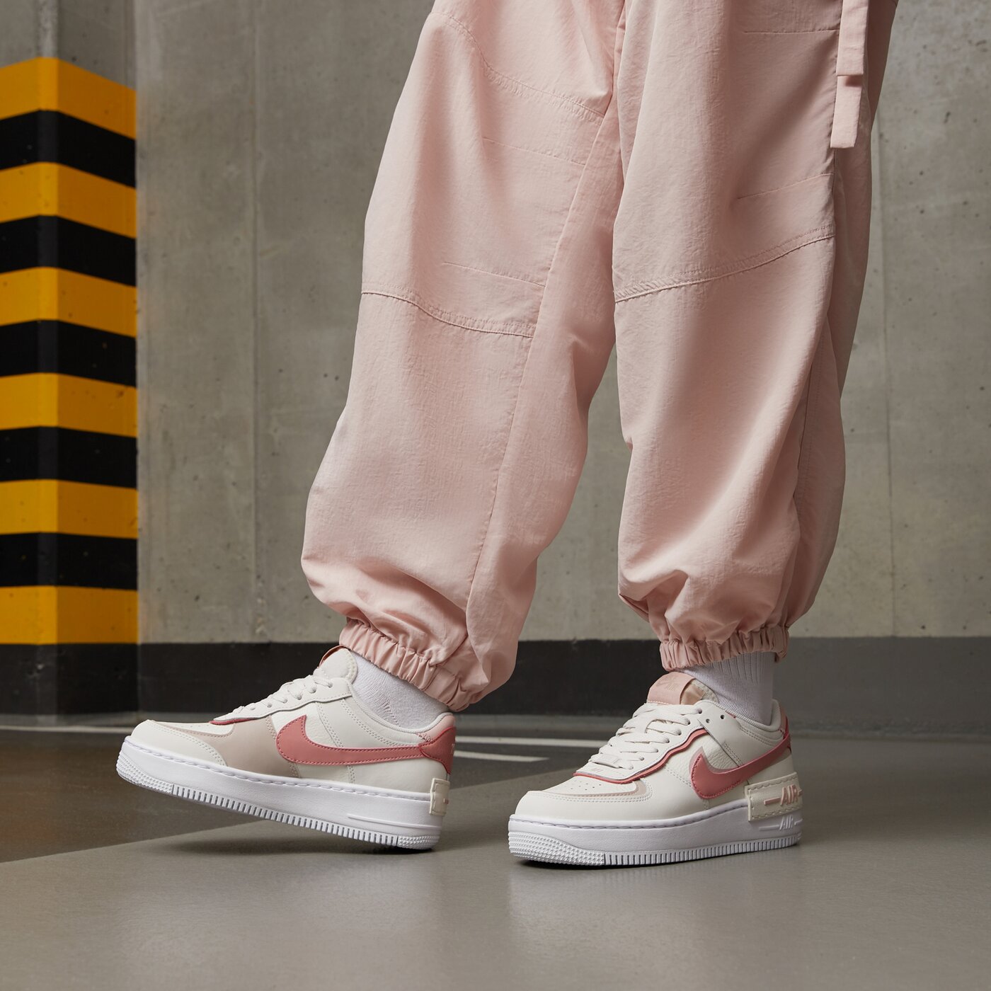 NIKE W AF1 SHADOW DZ1847-001 | kolor beżowy | Damskie Sneakersy | Buty ...