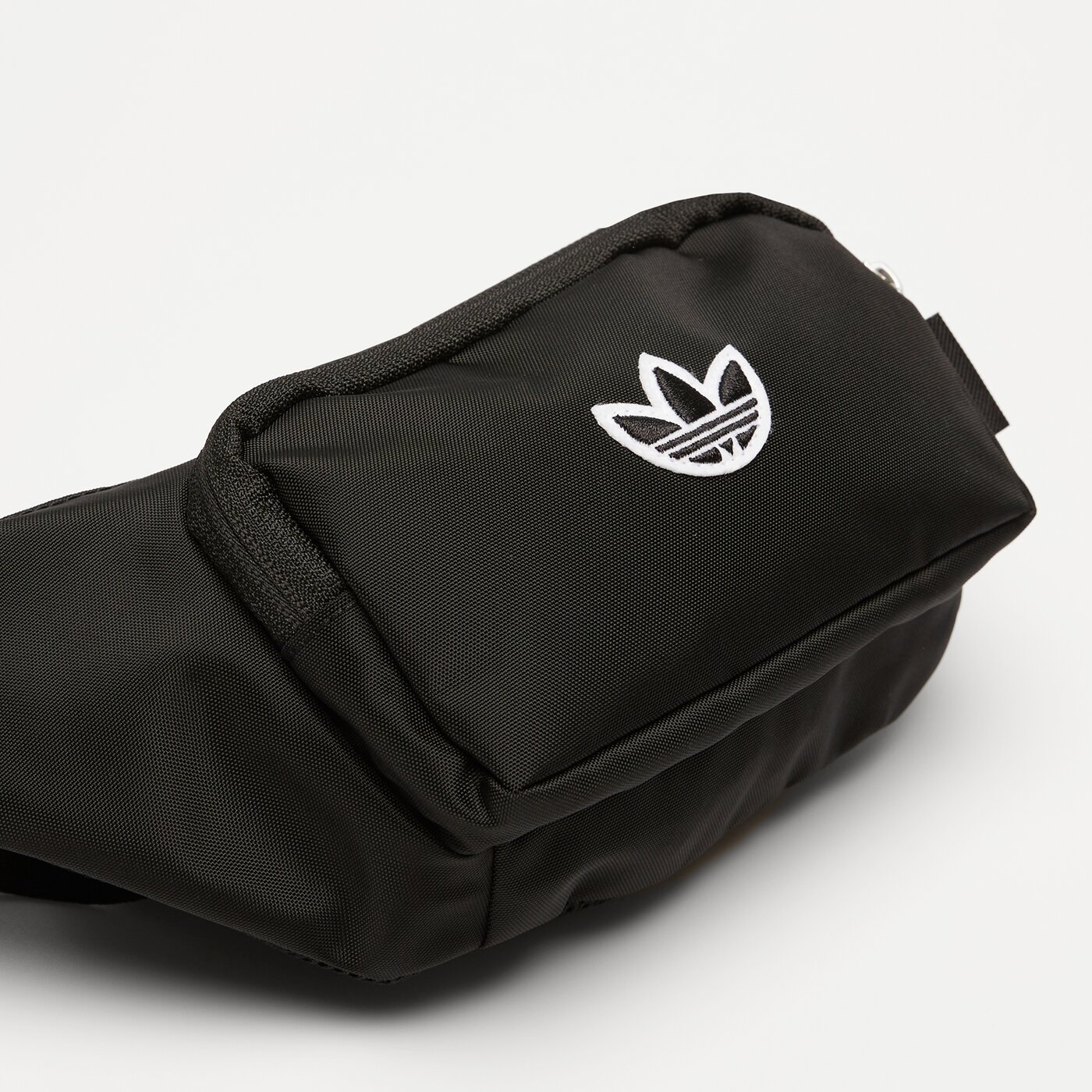 ADIDAS TORBA PE WAISTBAG IJ5007 | kolor czarny | Damskie Nerki saszetki | Akcesoria w Sklep Sizeer