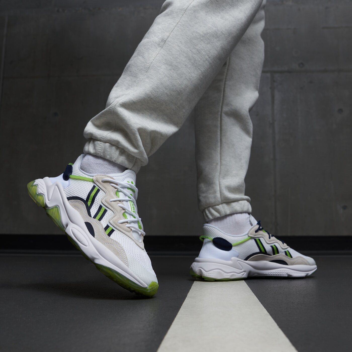 ADIDAS OZWEEGO MANCHESTER UNITED HP7801 | kolor BIAŁY | Męskie ...