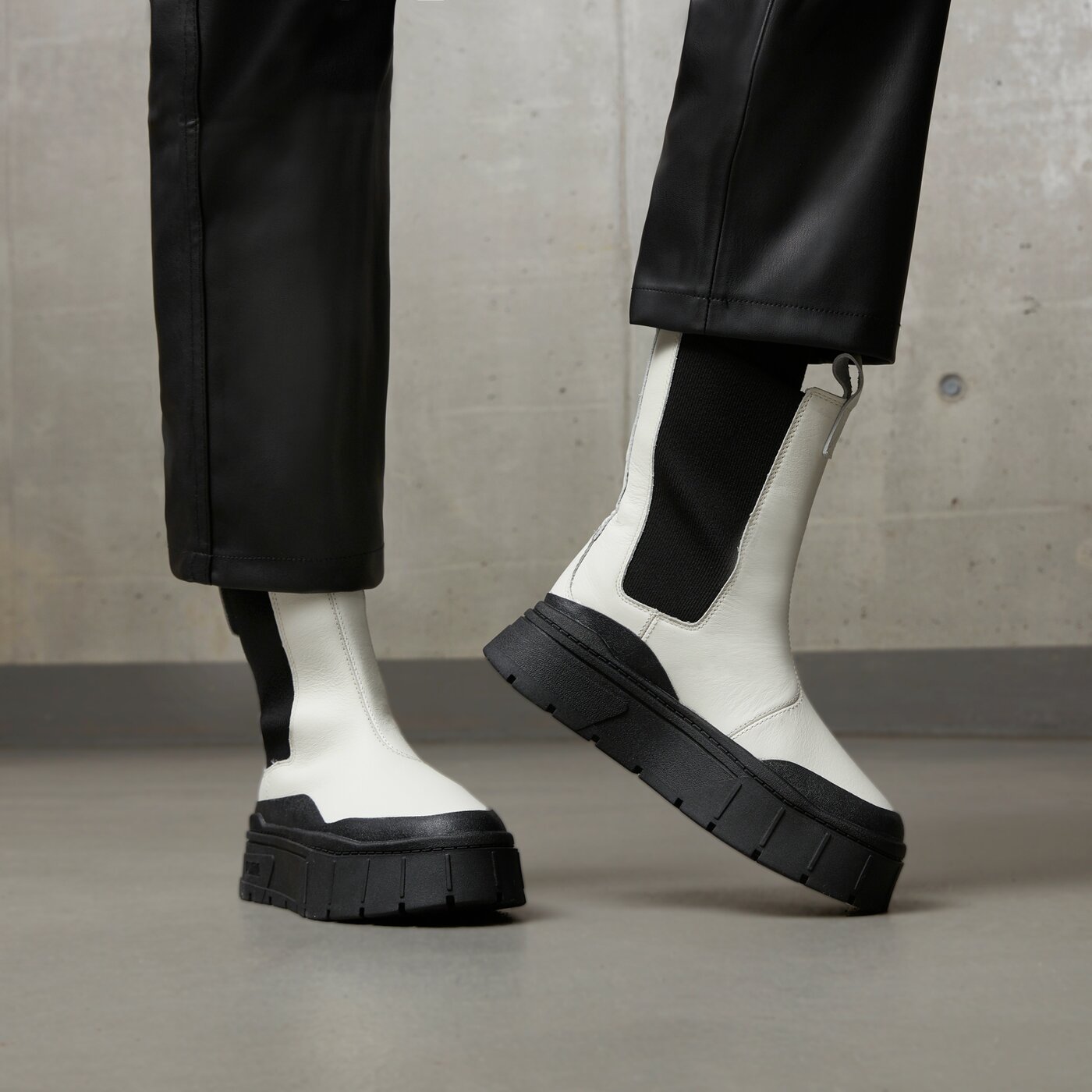 PUMA MAYZE STACK CHELSEA WNS 38627201 | kolor BIAŁY | Damskie Buty ...