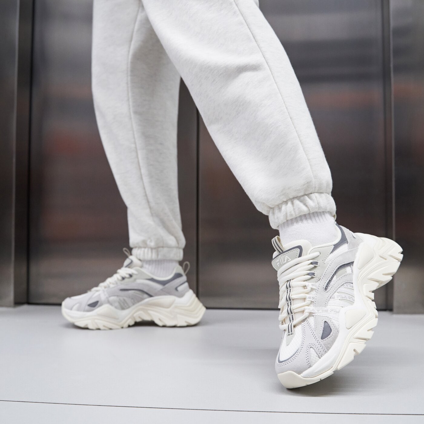 FILA ELECTROVE 5RM02563101 | kolor beżowy | Damskie Sneakersy | Buty w ...