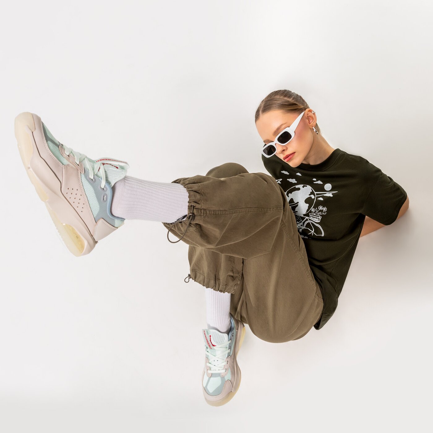 NIKE T-SHIRT W NSW TEE BF EARTH DAY DQ3047-355 | kolor BRĄZOWY ... NIKE T-SHIRT W NSW TEE BF EARTH DAY DQ3047-355 | kolor BRĄZOWY ...